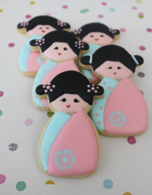 Tutorial: Geisha Iced Biscuits - Queen Fine Foods
