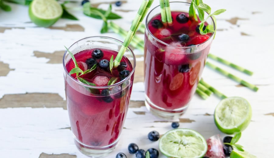Summer Berry Iced Tea WEB - Queen Fine Foods