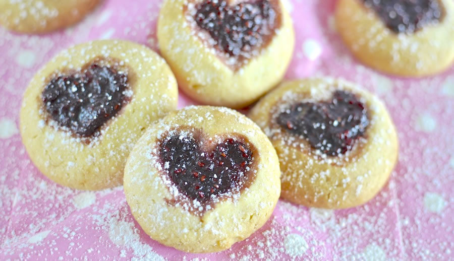 Vanilla Heart Jam Drops - Queen Fine Foods