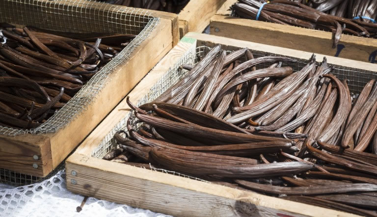 Choosing the Right Vanilla for a Recipe | Queen Fine Foods